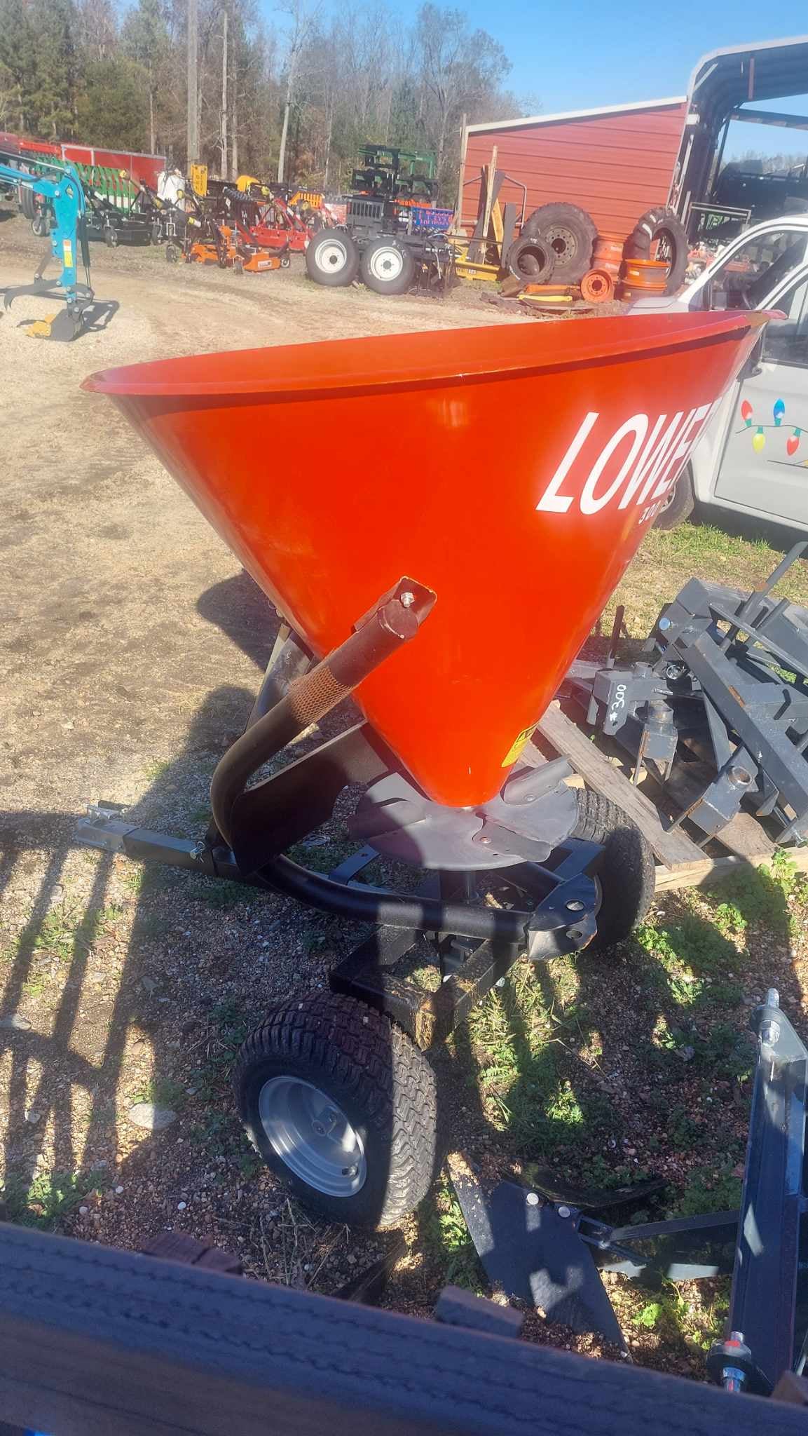 300 Metal Pull Spreader | Ivey's Equipment