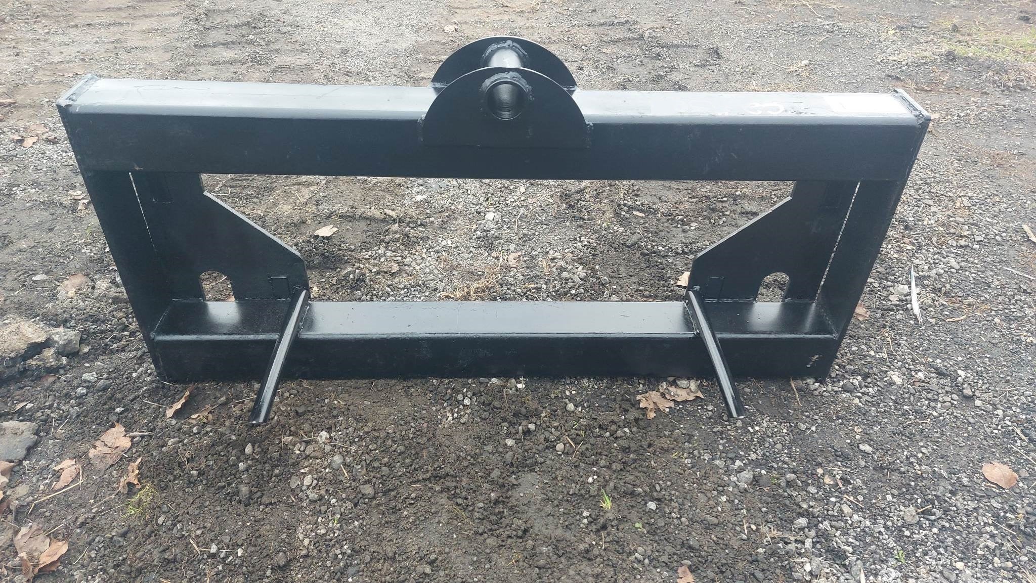 Loader Hay Spear - Class 2 | Ivey's Equipment